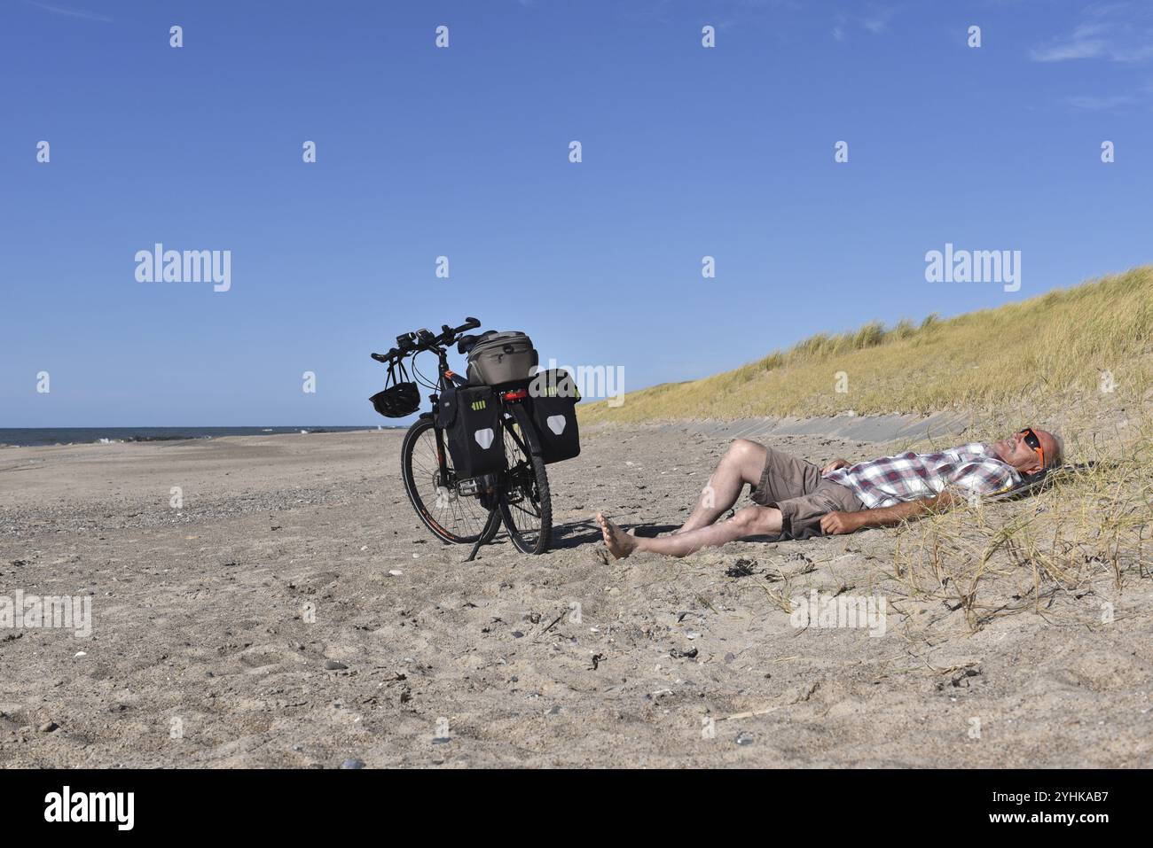 Takes a bike hi-res stock photography and images - Alamy