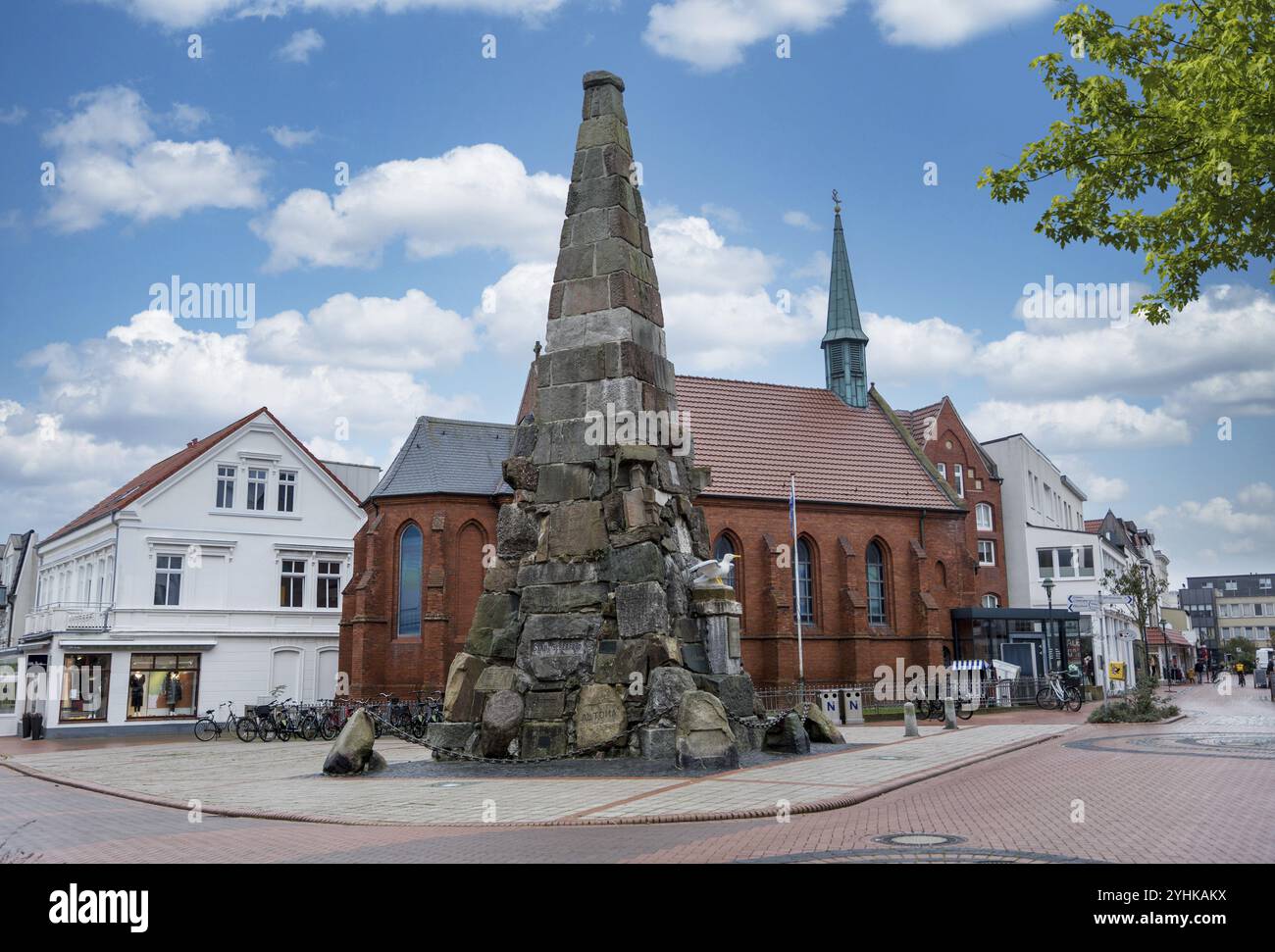 Kaiser Wilhelm Monument, popularly known as the Clothes Monument ...