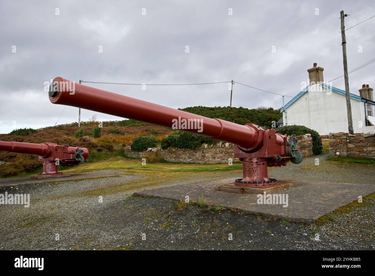qf six inch coastal defence guns from world war 1 fort dunree, dunree ...