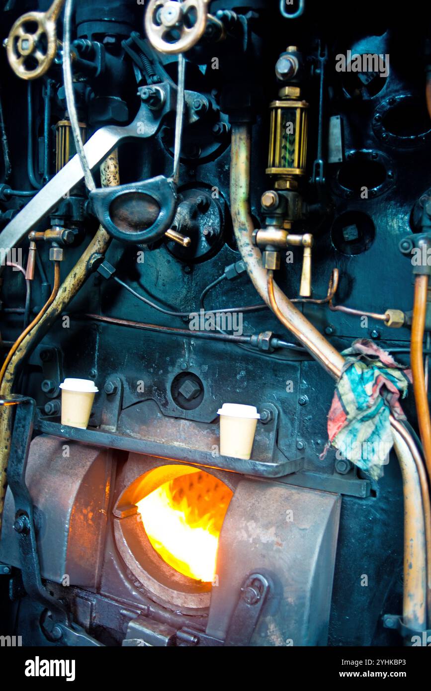 Black 5 no 45428 hi-res stock photography and images - Alamy