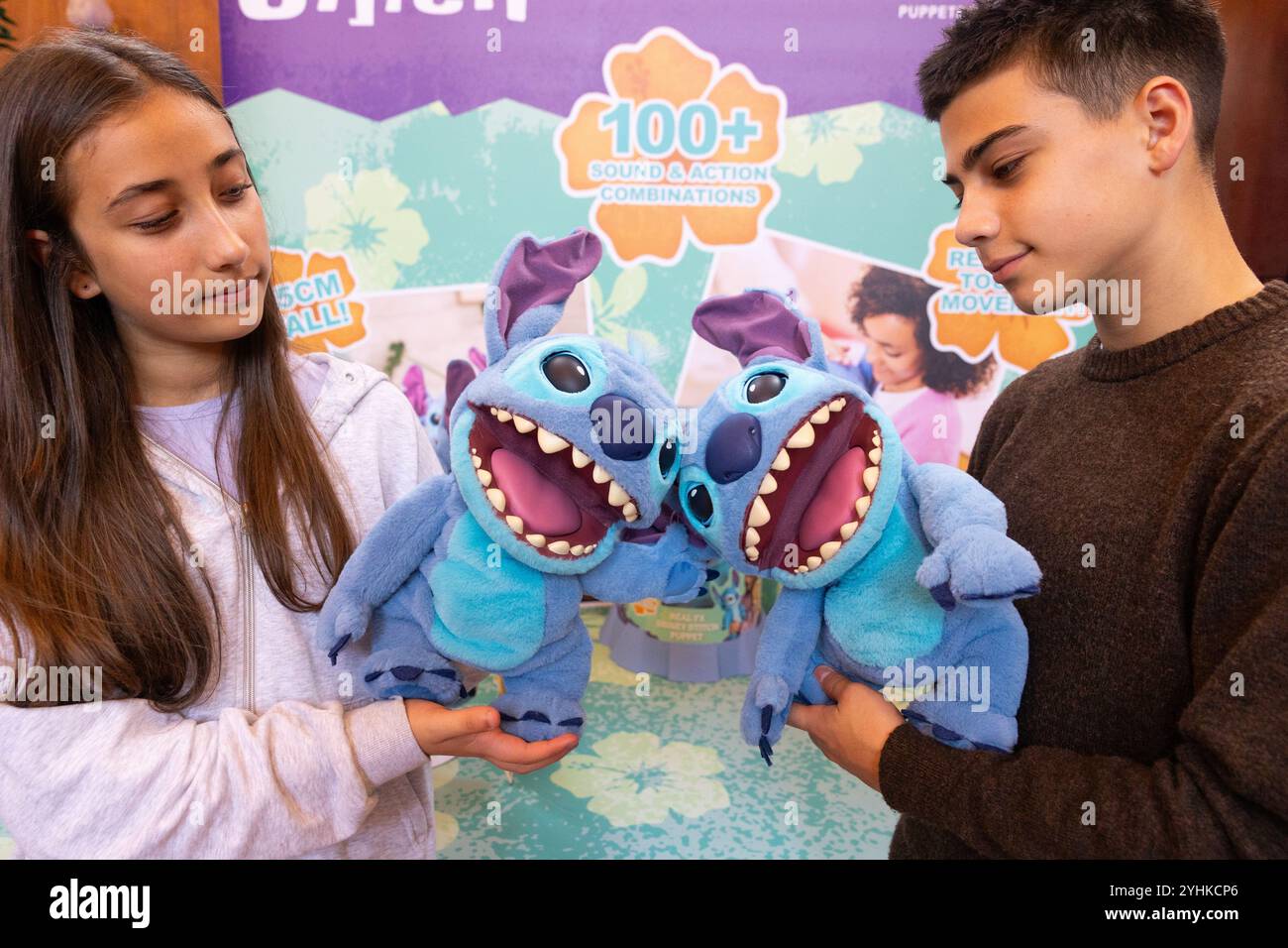 Stitch puppetronic hi-res stock photography and images - Alamy