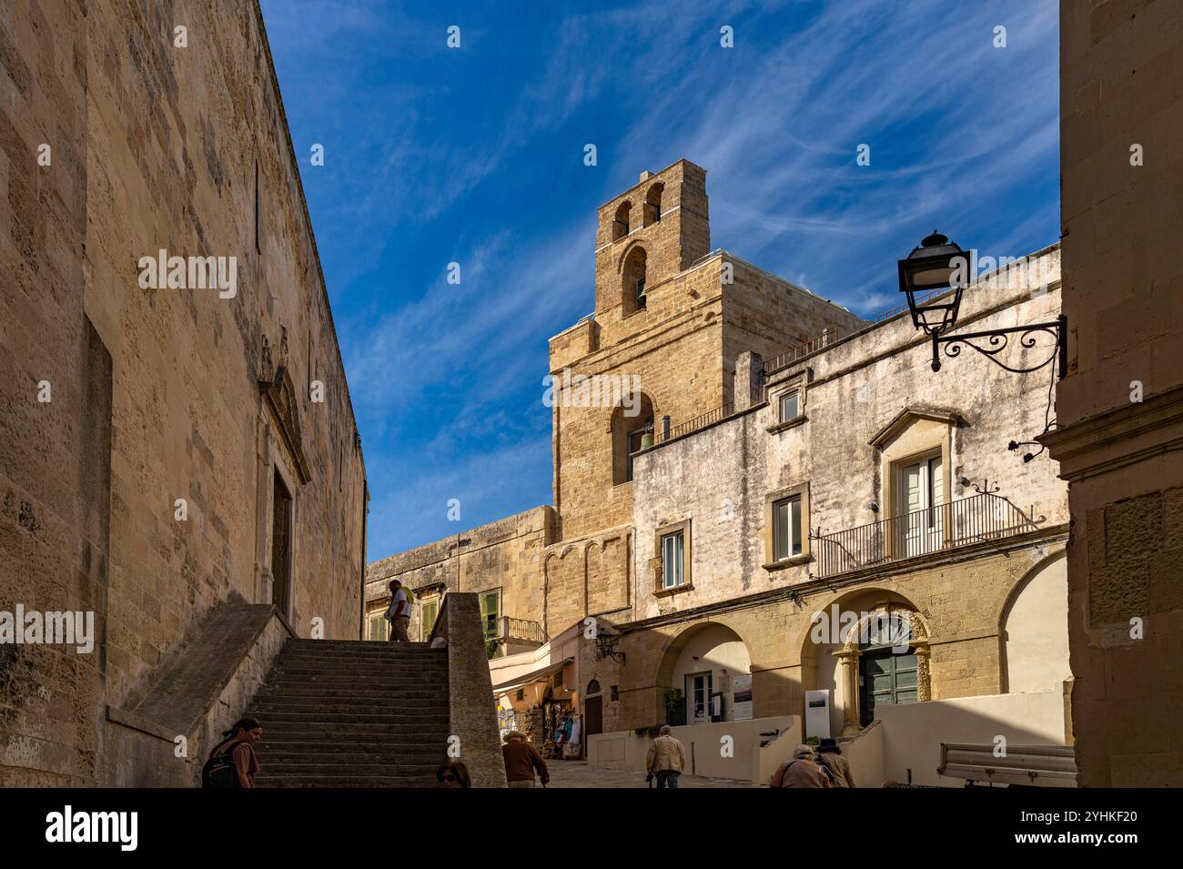 Glockenturm der Kathedrale Otranto Glockenturm der Kathedrale Santa ...