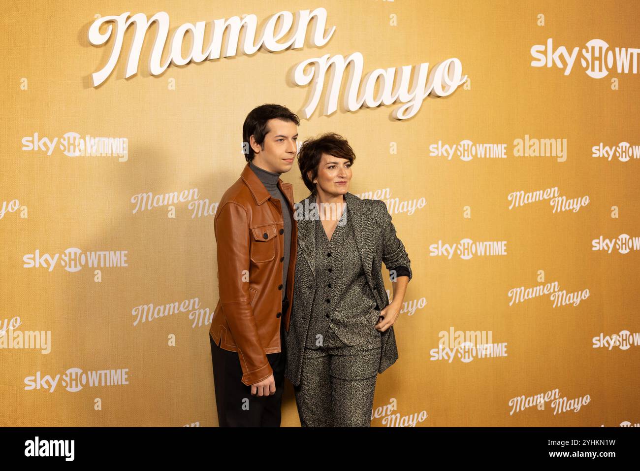 Abril mayo hi-res stock photography and images - Alamy