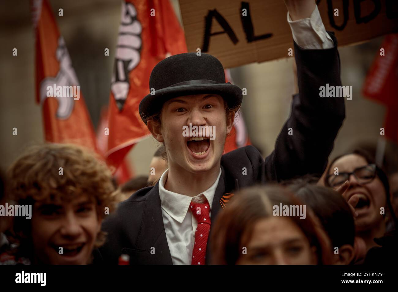 Barcelona, Spain. 12th Nov, 2024. Catalan students chant slogans in ...