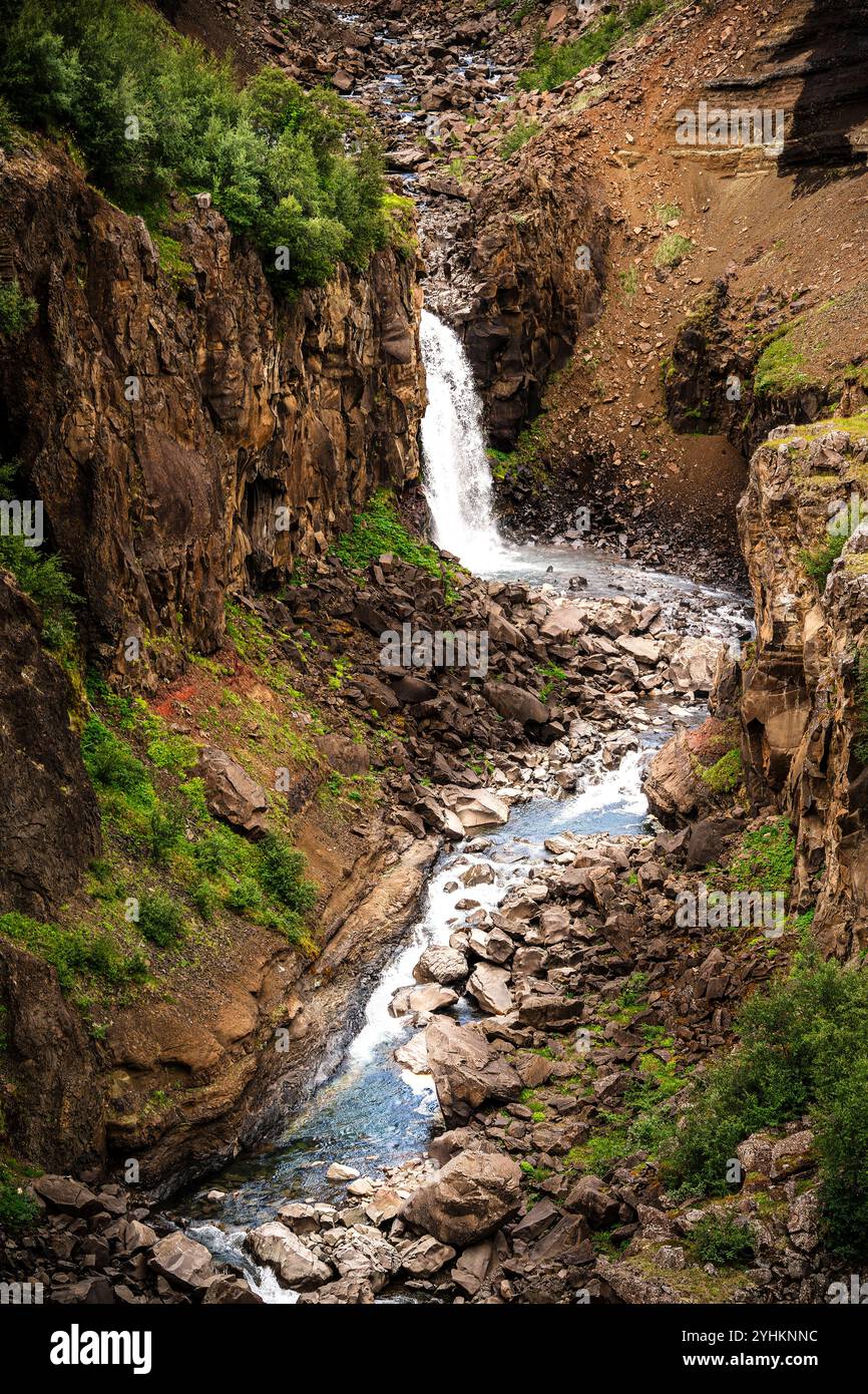 Beautiful view hengifoss waterfall hi-res stock photography and images ...