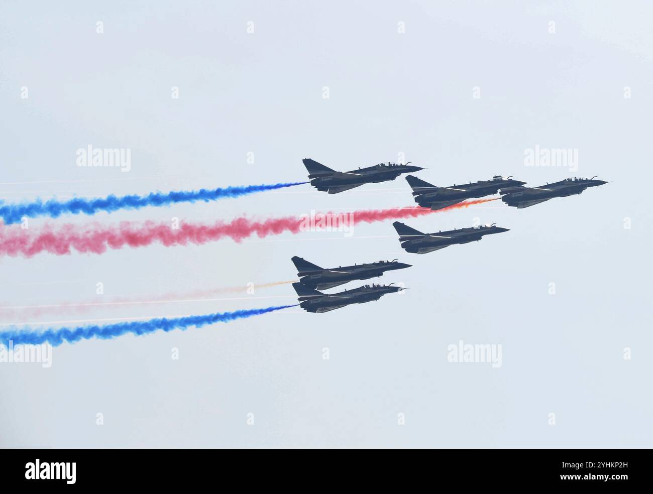 The Chinese Air Force's "August 1st" Aerobatic Team performs flight ...