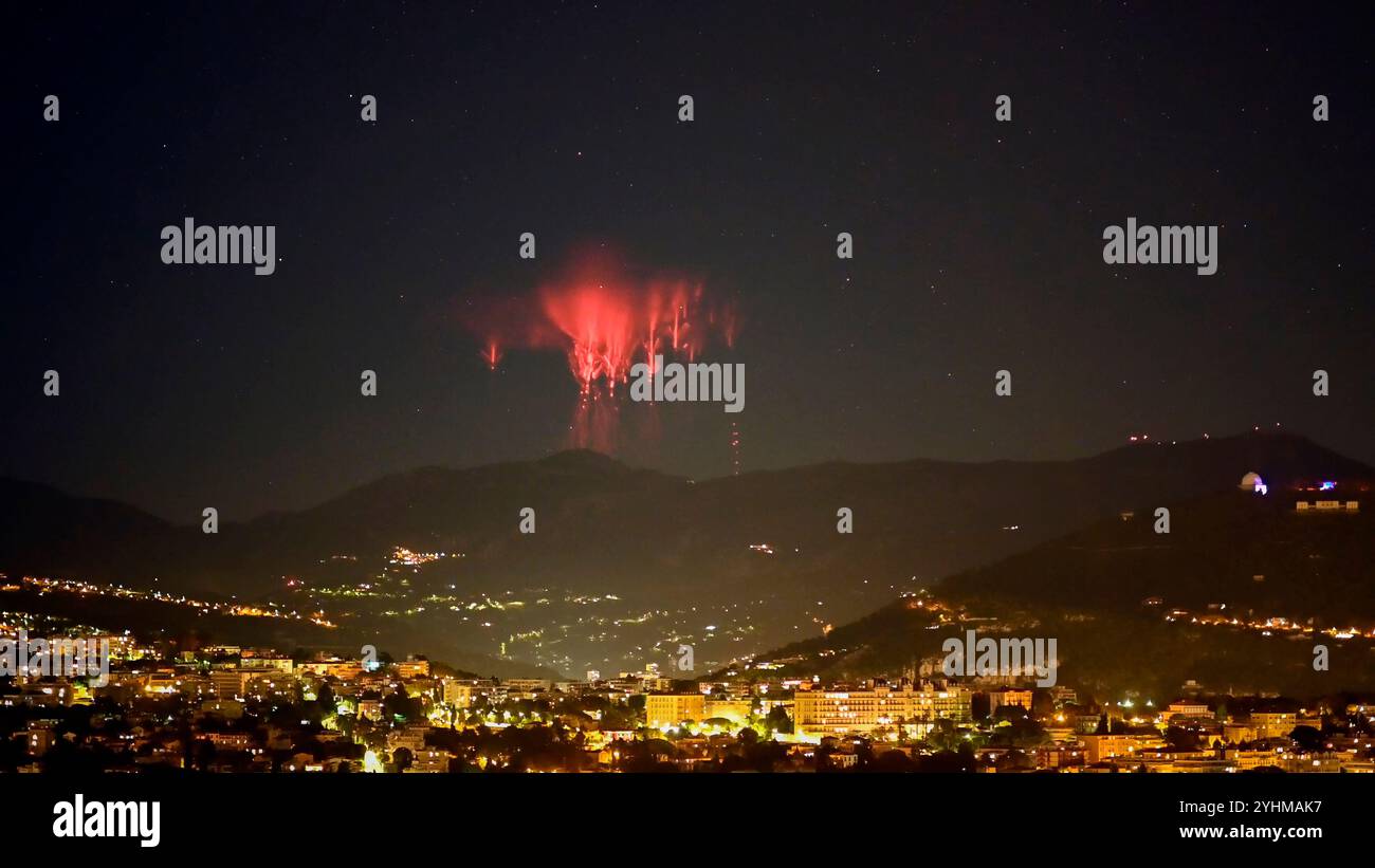 Red sprites above a thunderstorm near Venice, photographed from Nice ...