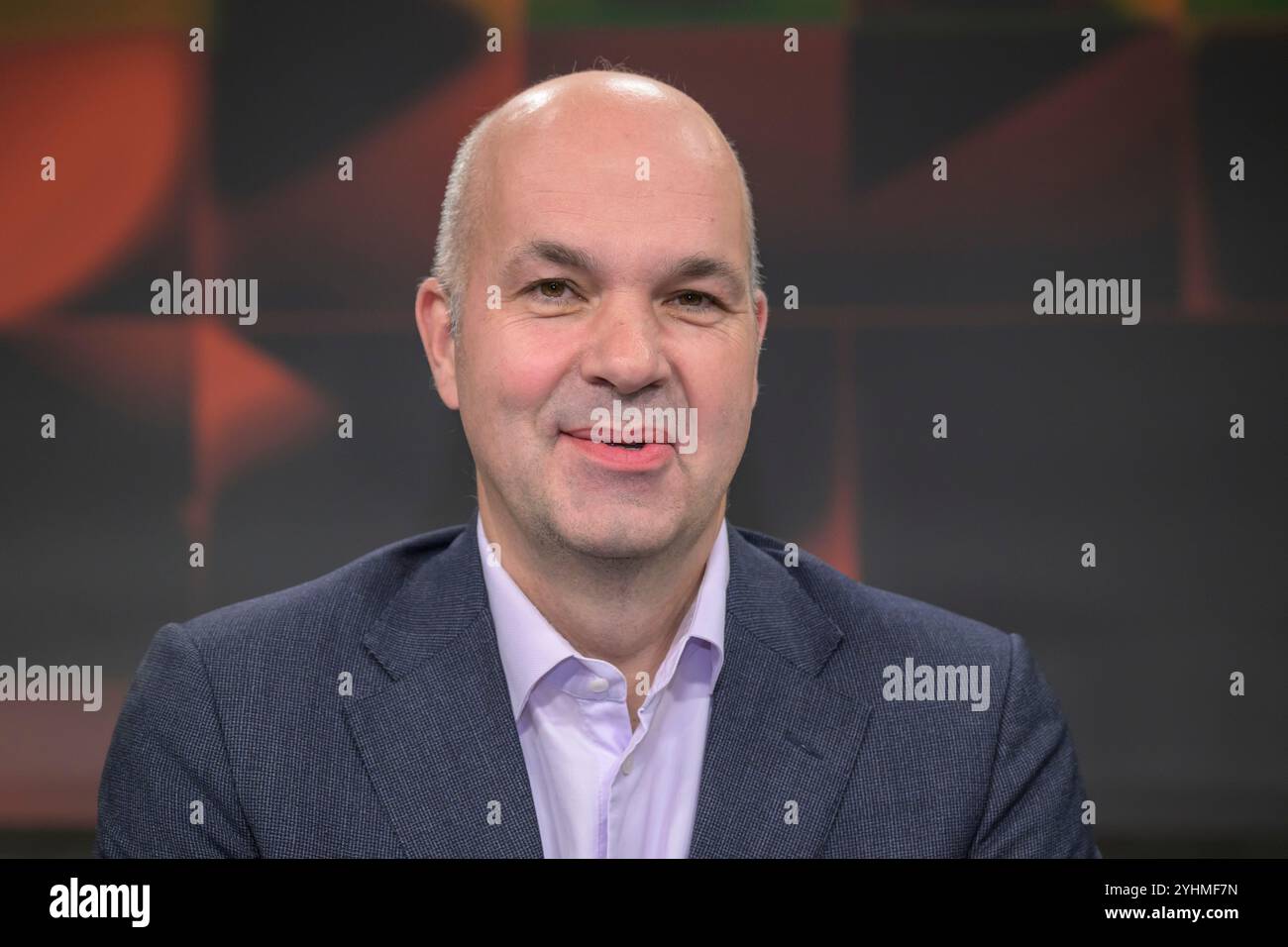 Diw berlín hi-res stock photography and images - Alamy