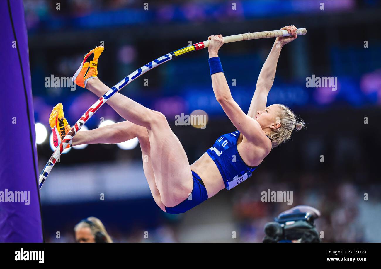 Wilma Murto participating in the pole vault at the Paris 2024 Olympic ...