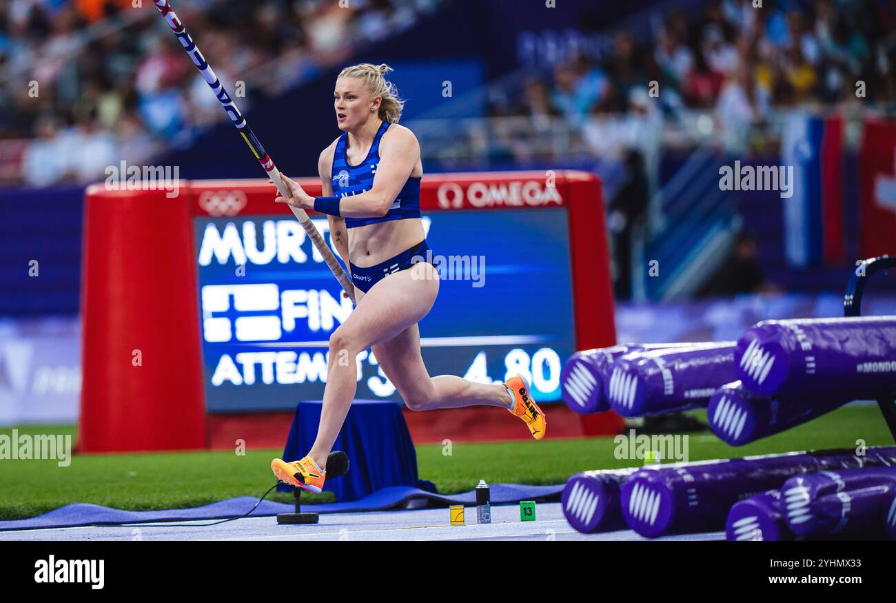 Wilma Murto participating in the pole vault at the Paris 2024 Olympic ...