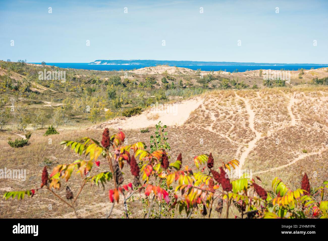 Dune Overlook on Pierce Stocking Scenic Drive in Sleeping Bear Dunes ...