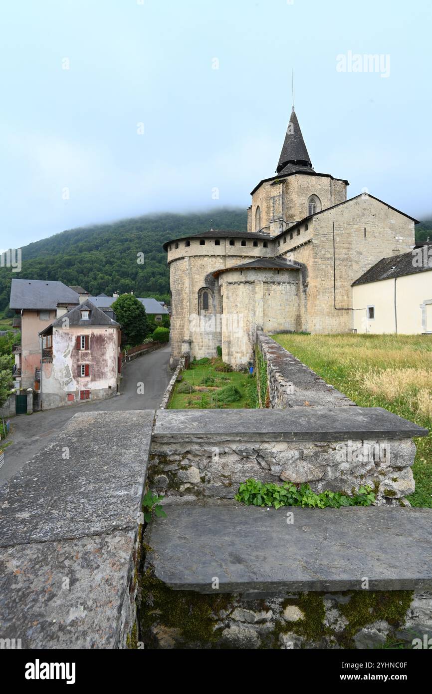 Abbey of saint savin de lavedan hi-res stock photography and images - Alamy