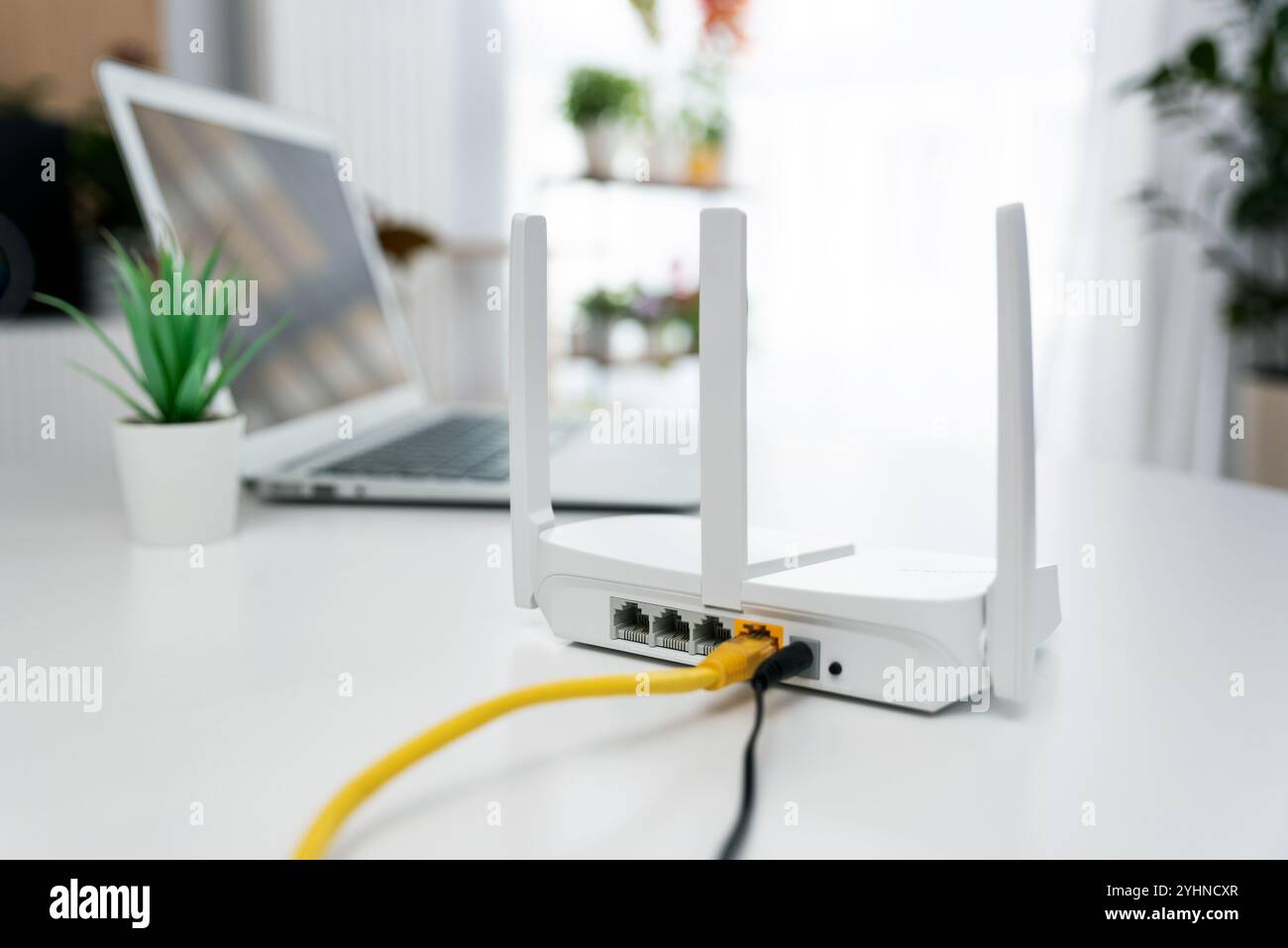 Modern wi fi router hi-res stock photography and images - Alamy