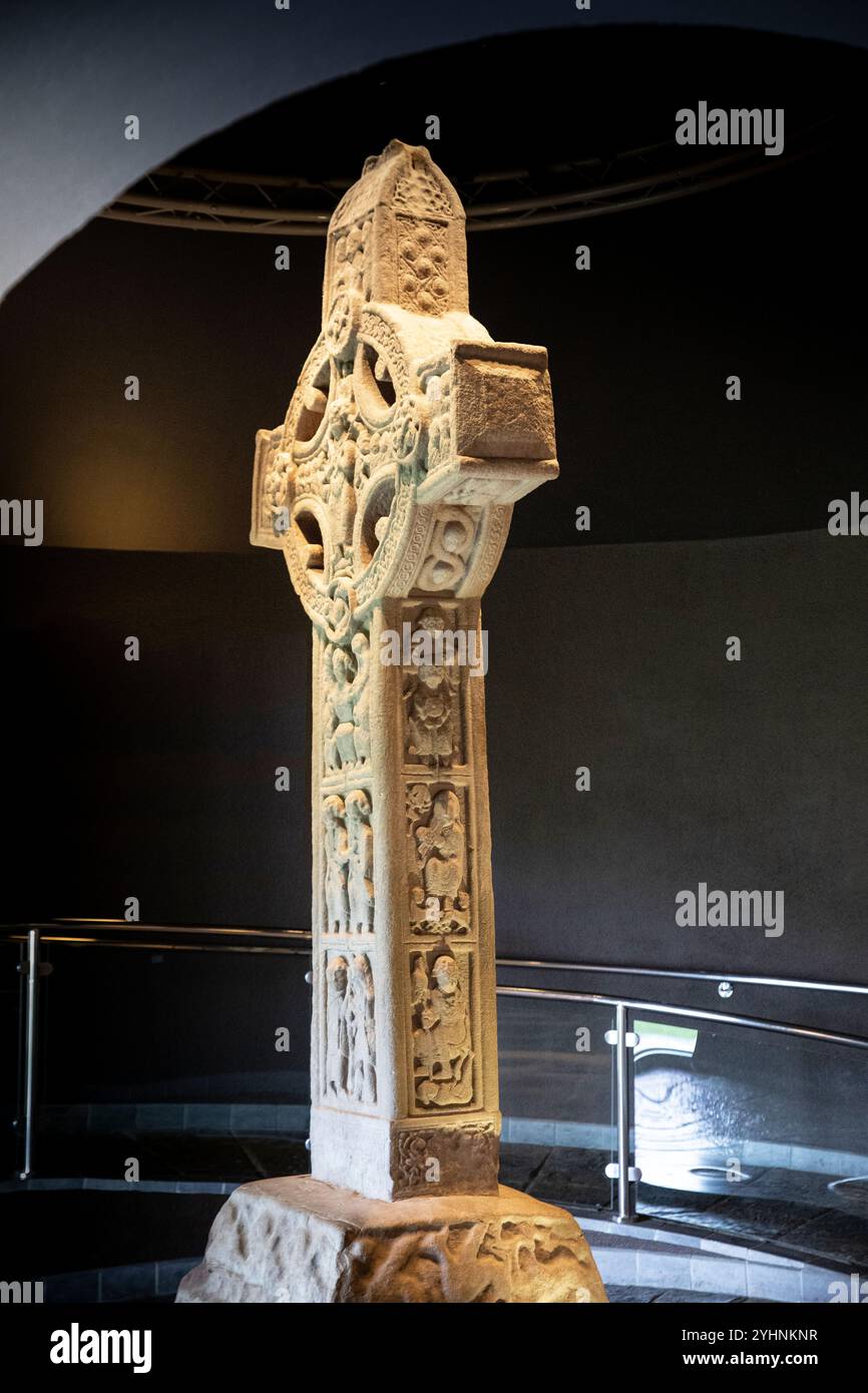 High cross ireland 9th century hi-res stock photography and images - Alamy
