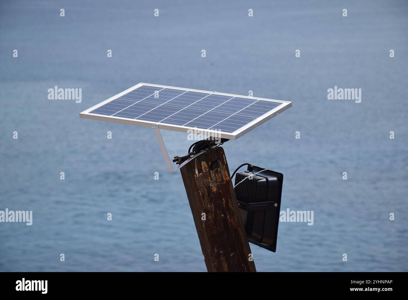 Installation maintenance solar panels hi-res stock photography and images - Alamy