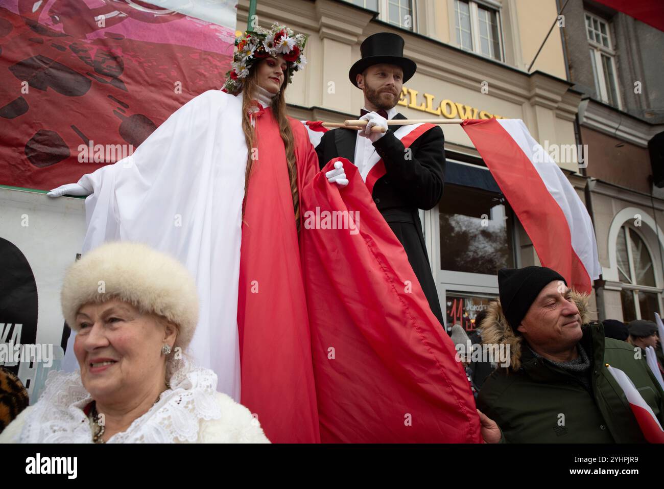 Polish folk dance gdansk hi-res stock photography and images - Alamy