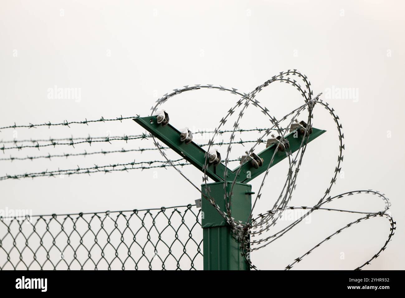 Perimeterschutz hi-res stock photography and images - Alamy