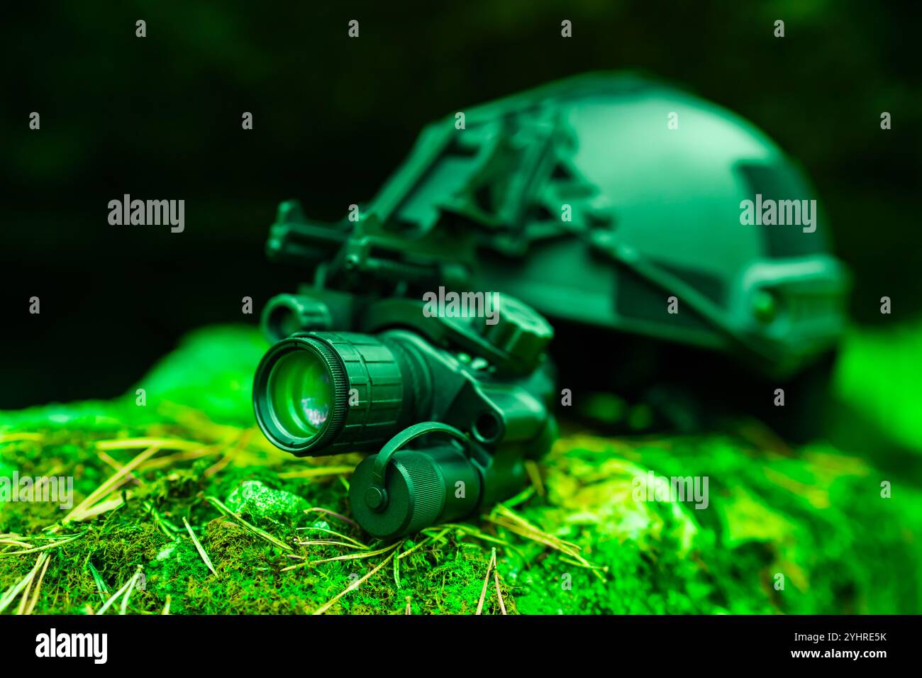 Night vision device mounted hi-res stock photography and images - Alamy