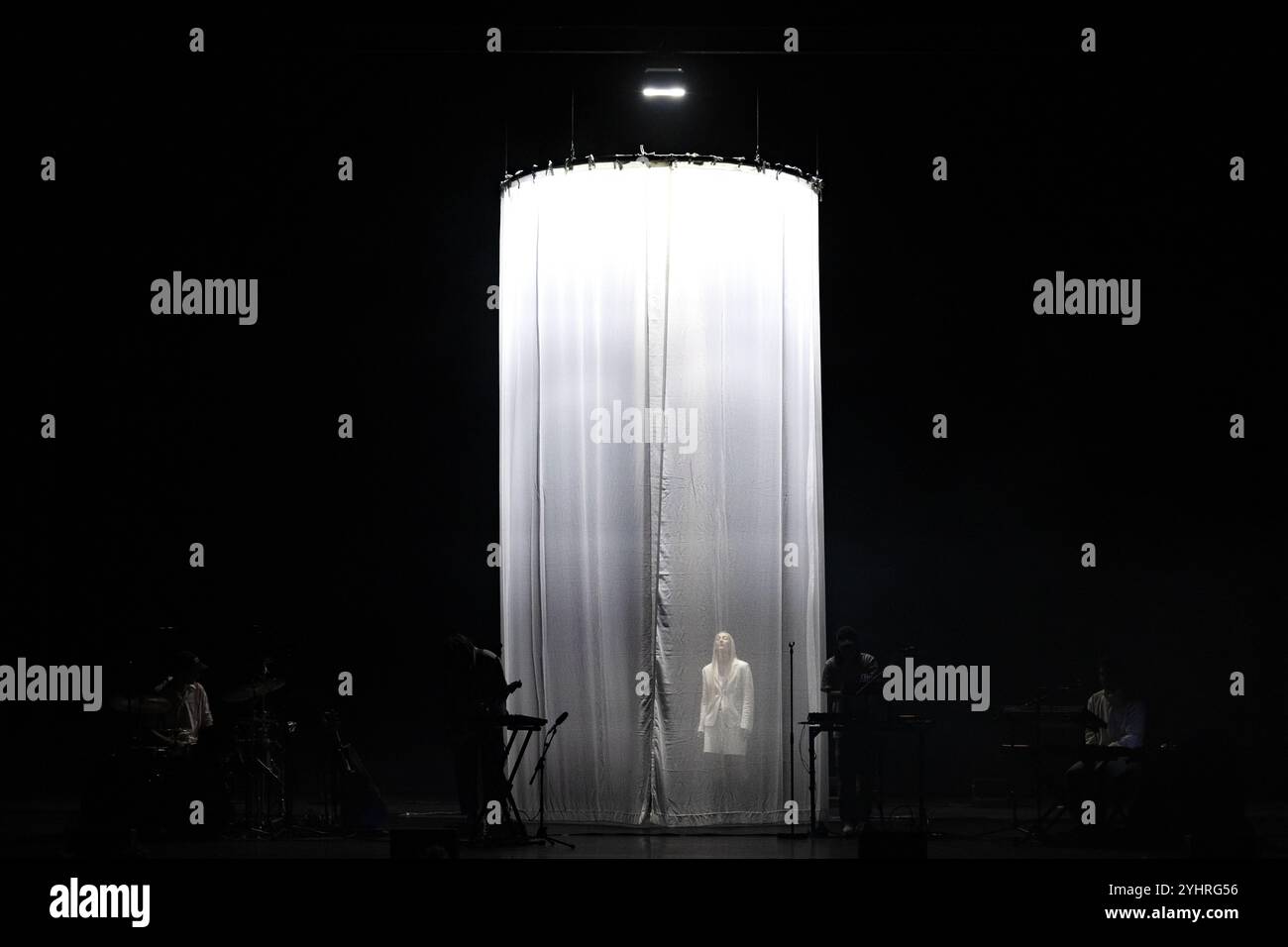 Royal pains show hi-res stock photography and images - Alamy