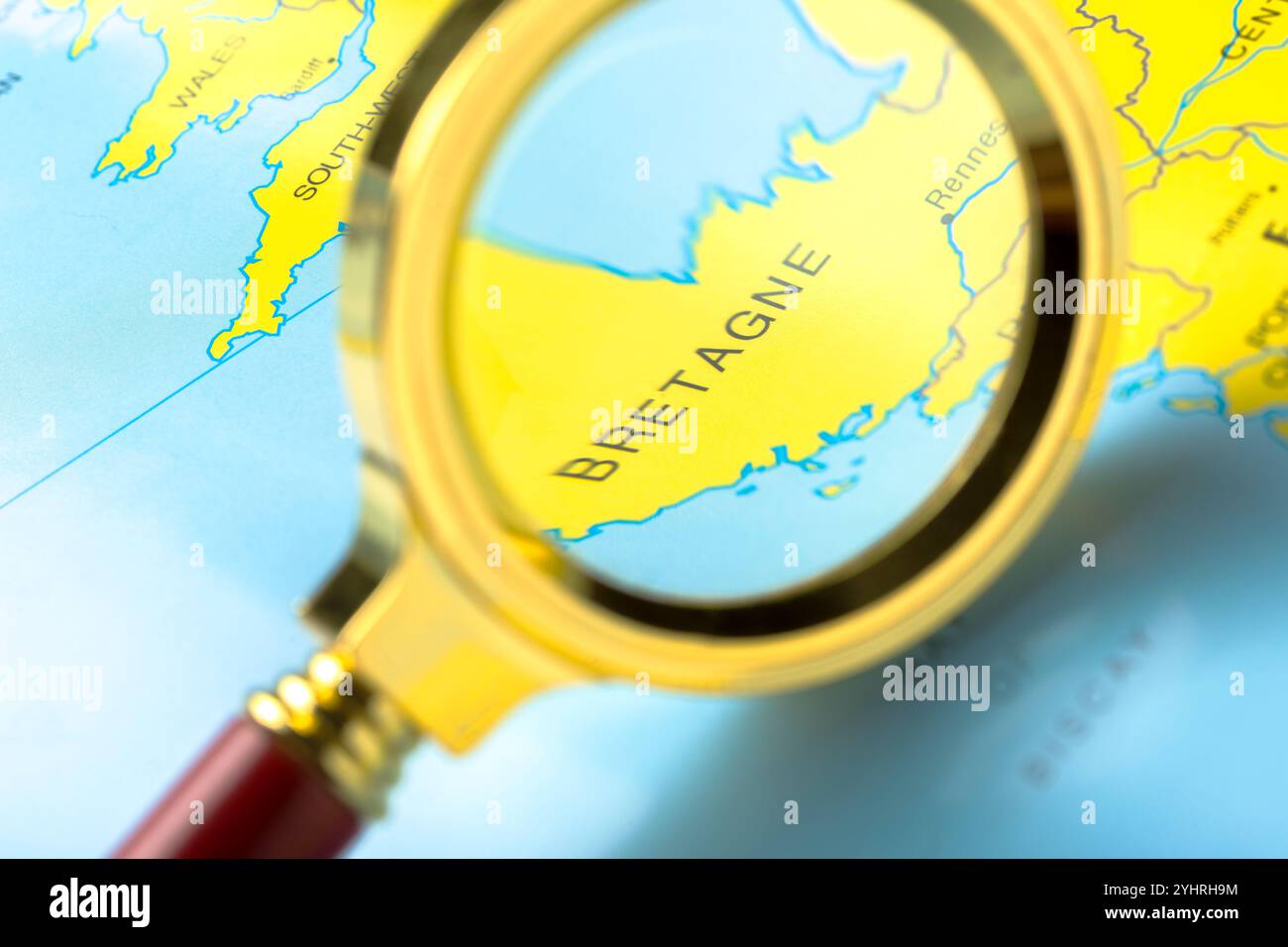 Magnifying glass and map Stock Photo - Alamy