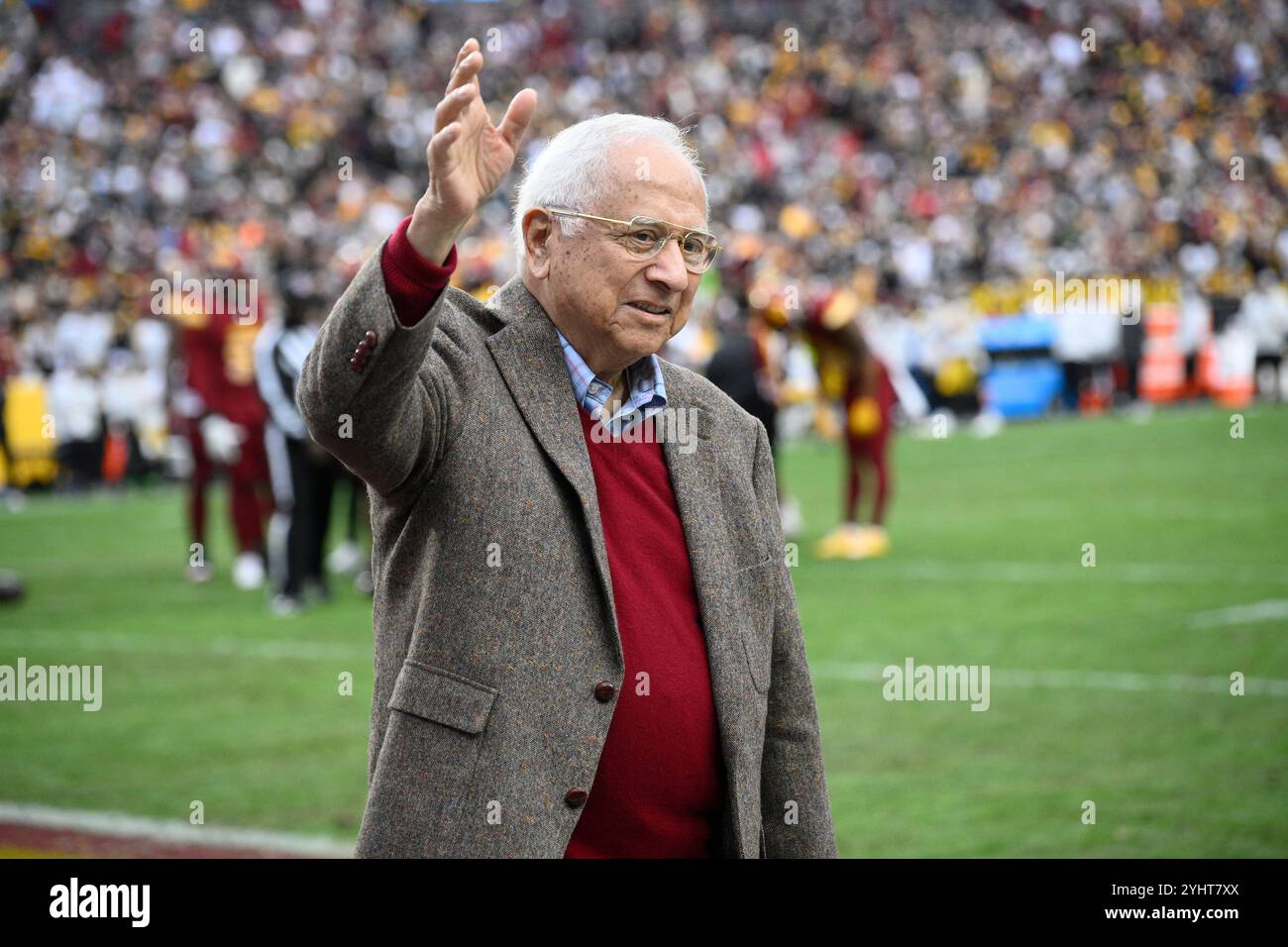 Retired U.S. Navy Commander Everett Alvarez, Jr., a recipient of the ...