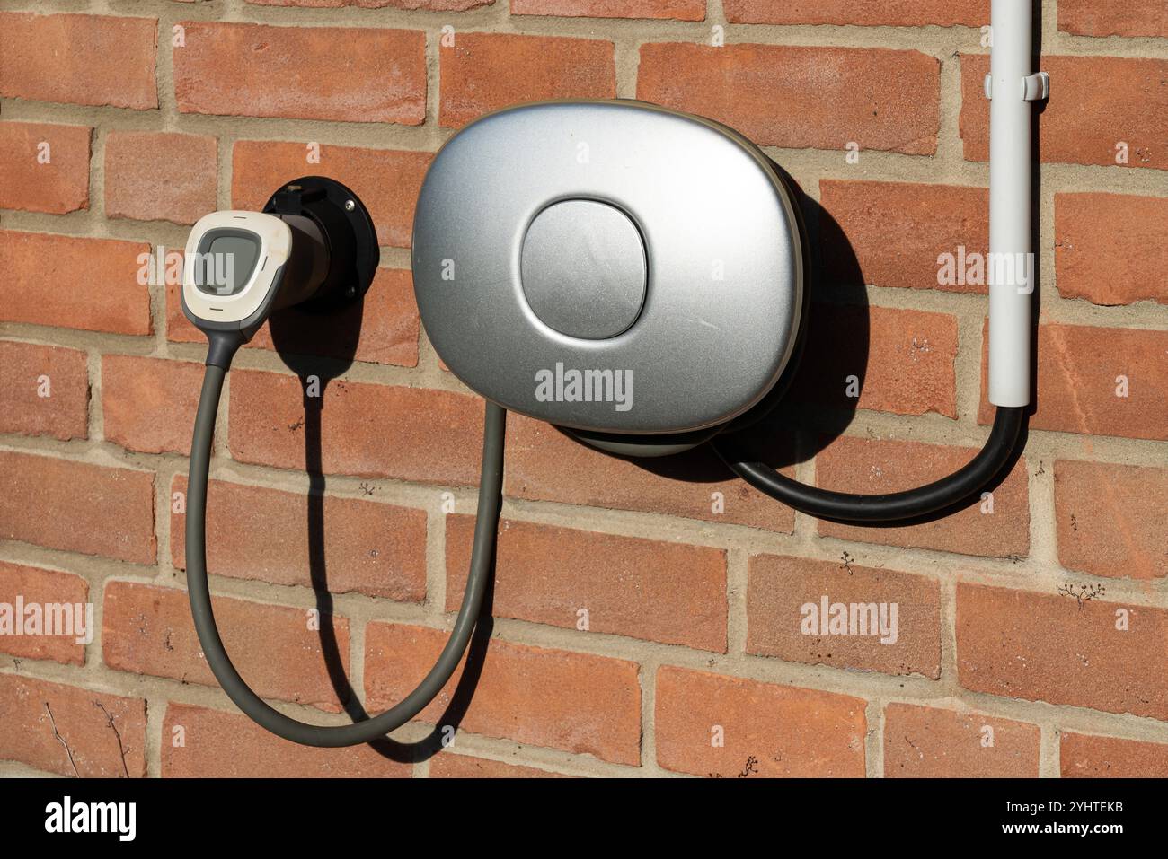 Electric car outlet installation hi-res stock photography and images ...