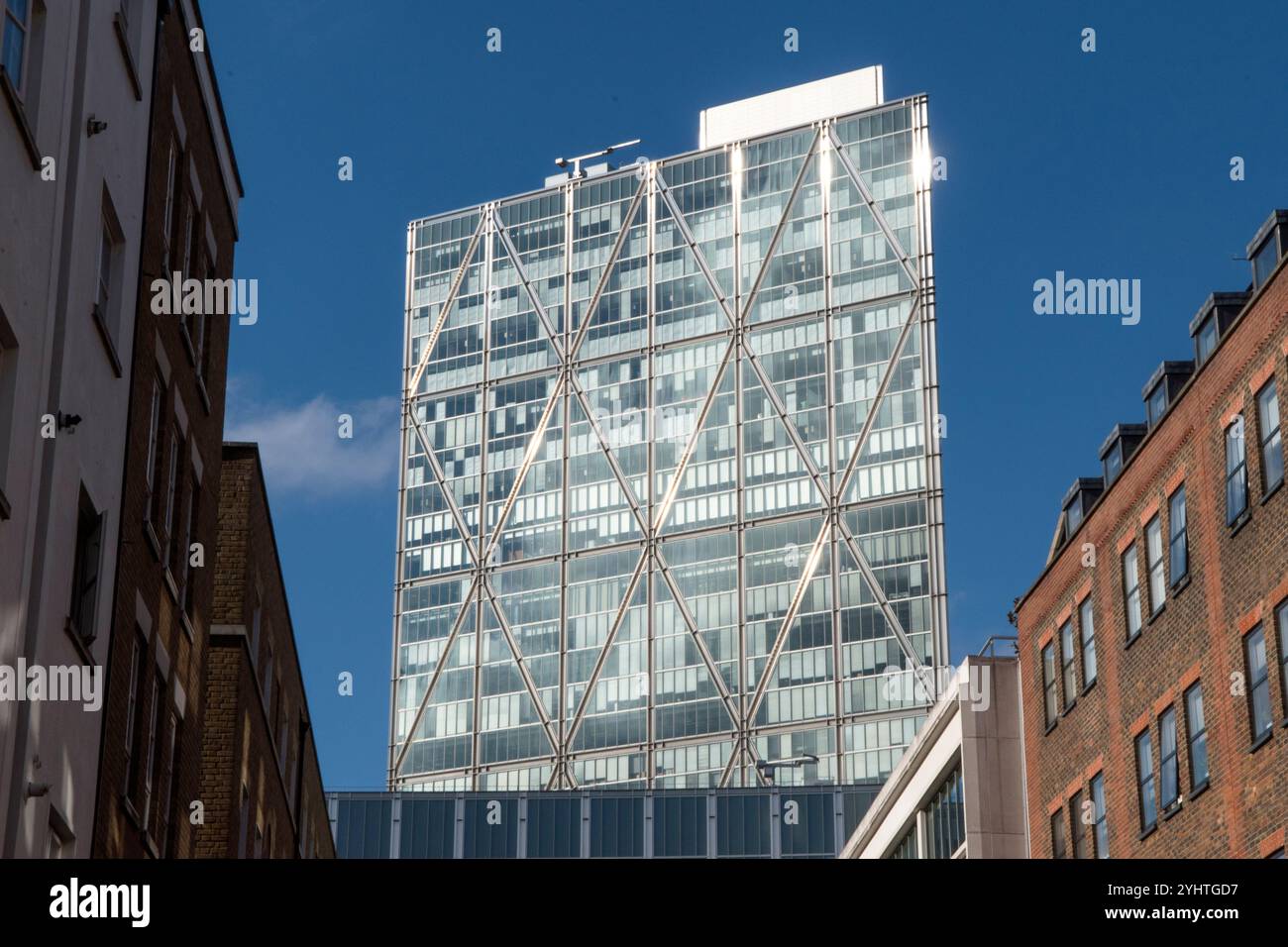 Broadgate tower building folgate street hi-res stock photography and ...