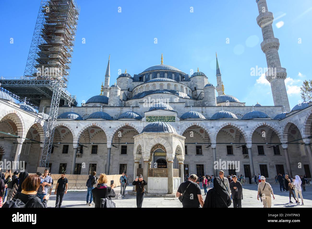 24/10/2024. The Blue Mosque, Istanbul, Turkey. View of the coutyard with one of the six minarets ...