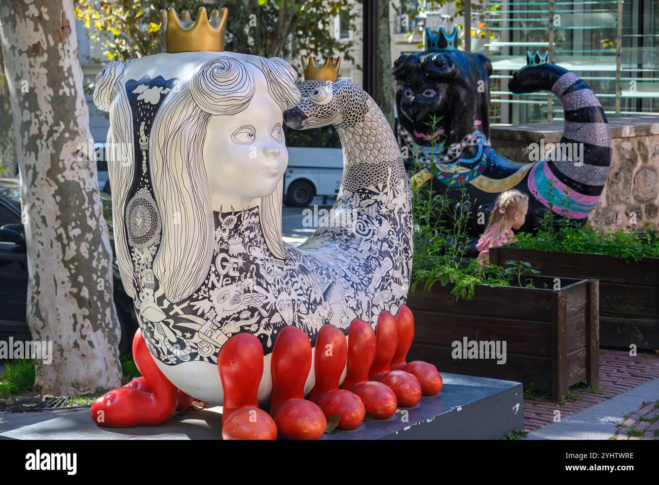 27/10/2024. Istanbul, Turkey. Modern art sculpture outside the ...