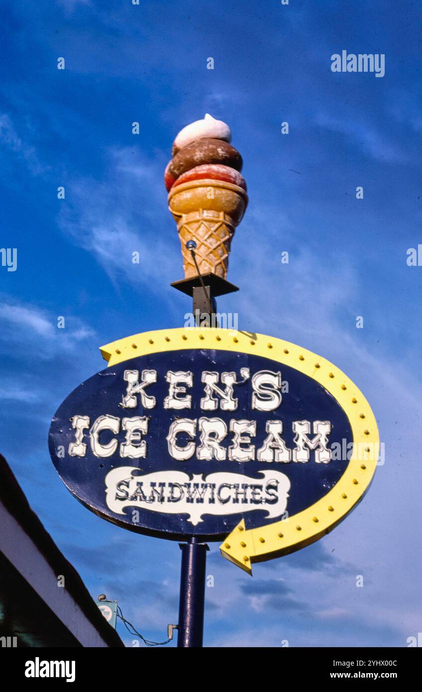 Ken's Ice Cream Sandwich sign, B-4, Tucumcari, New Mexico, 1987 Stock ...