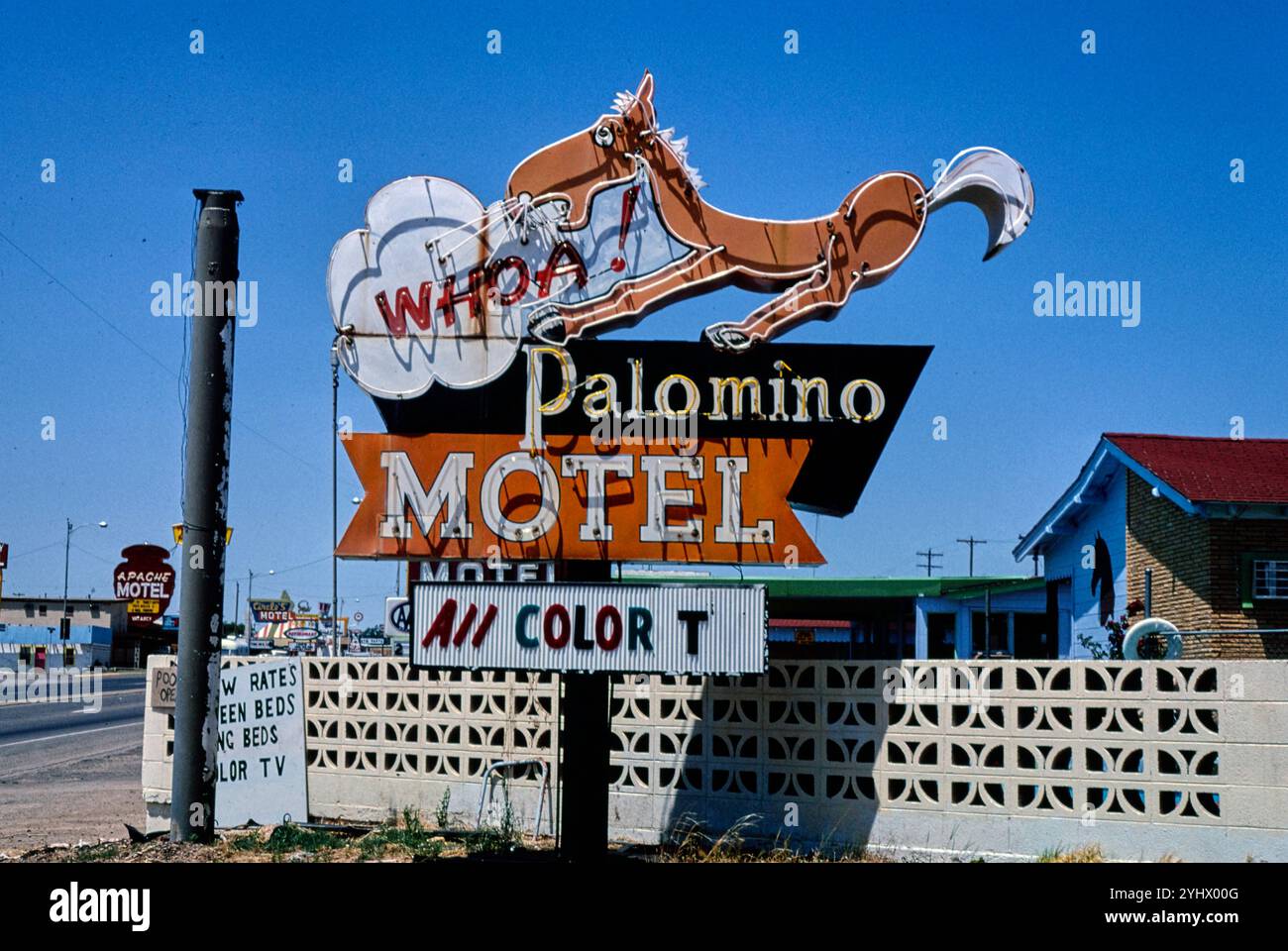 1980s motel hi-res stock photography and images - Alamy