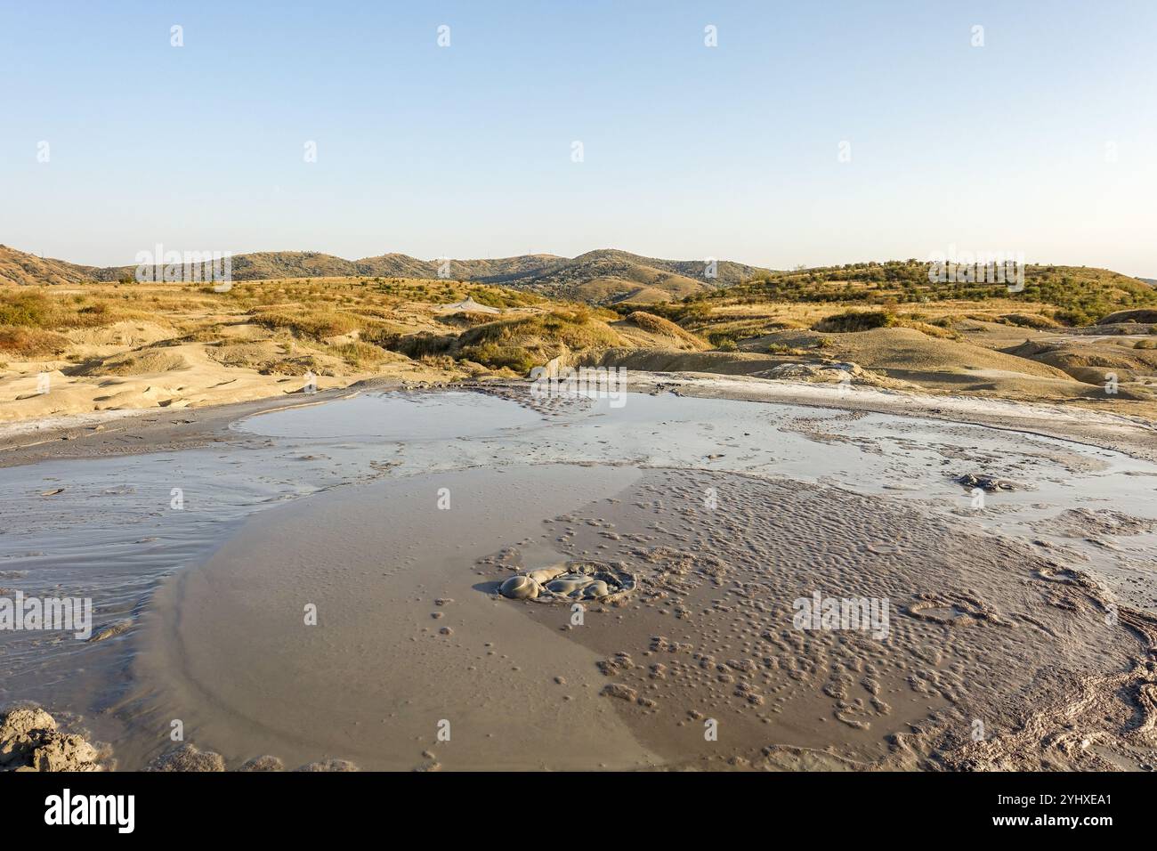 Bubbling geothermal mud pool hi-res stock photography and images - Alamy