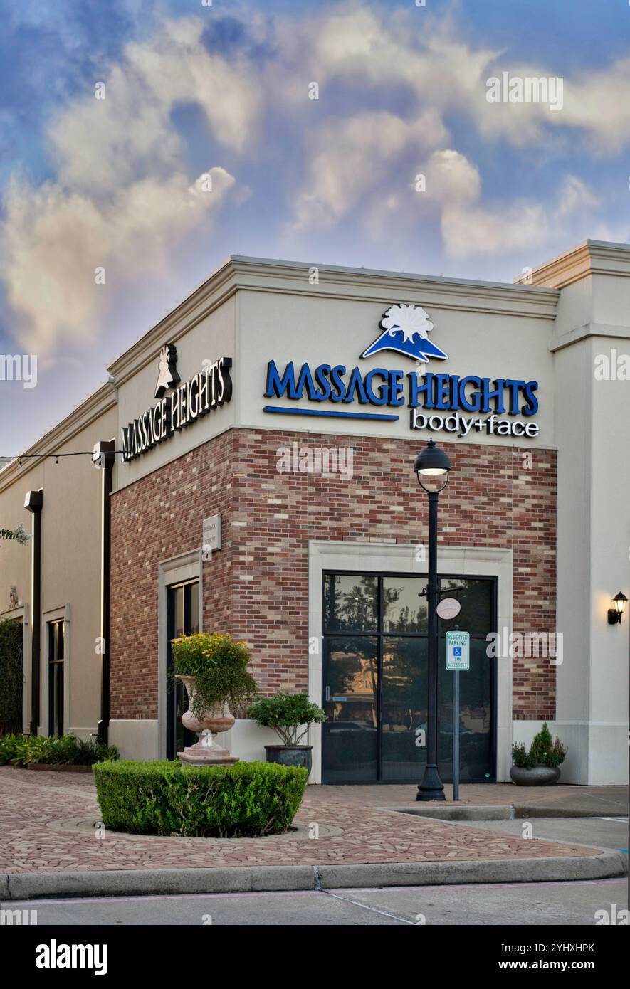 Houston heights street hi-res stock photography and images - Alamy