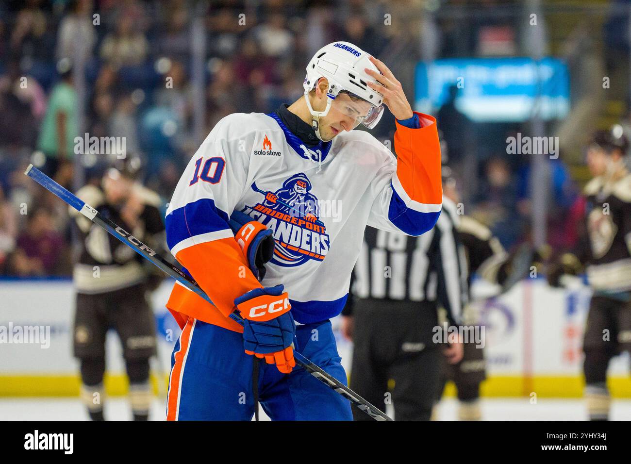 Travis mitchell hi-res stock photography and images - Alamy