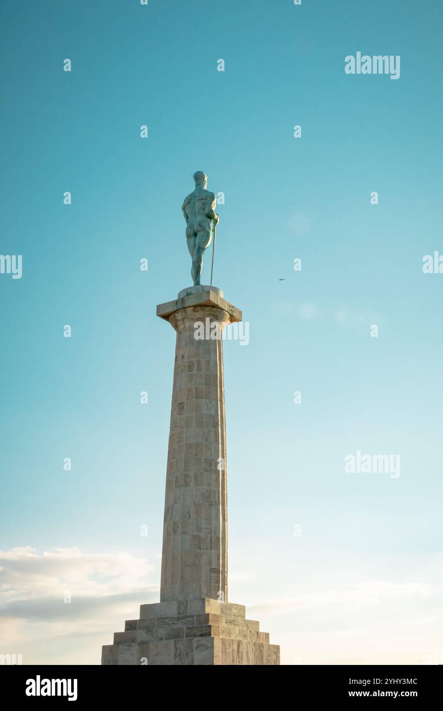 Column symbolism hi-res stock photography and images - Alamy
