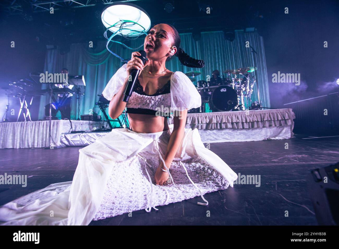 Sabrina carpenter taylor swift hi-res stock photography and images - Alamy