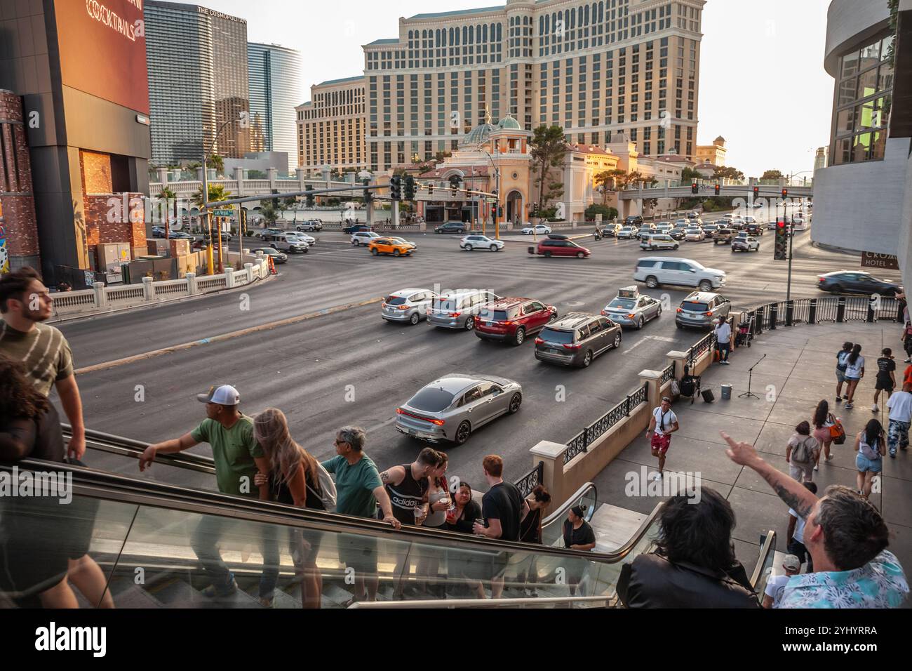 LAS VEGAS, AUGUST 21, 2024: crowd of people walks along the Las Vegas ...