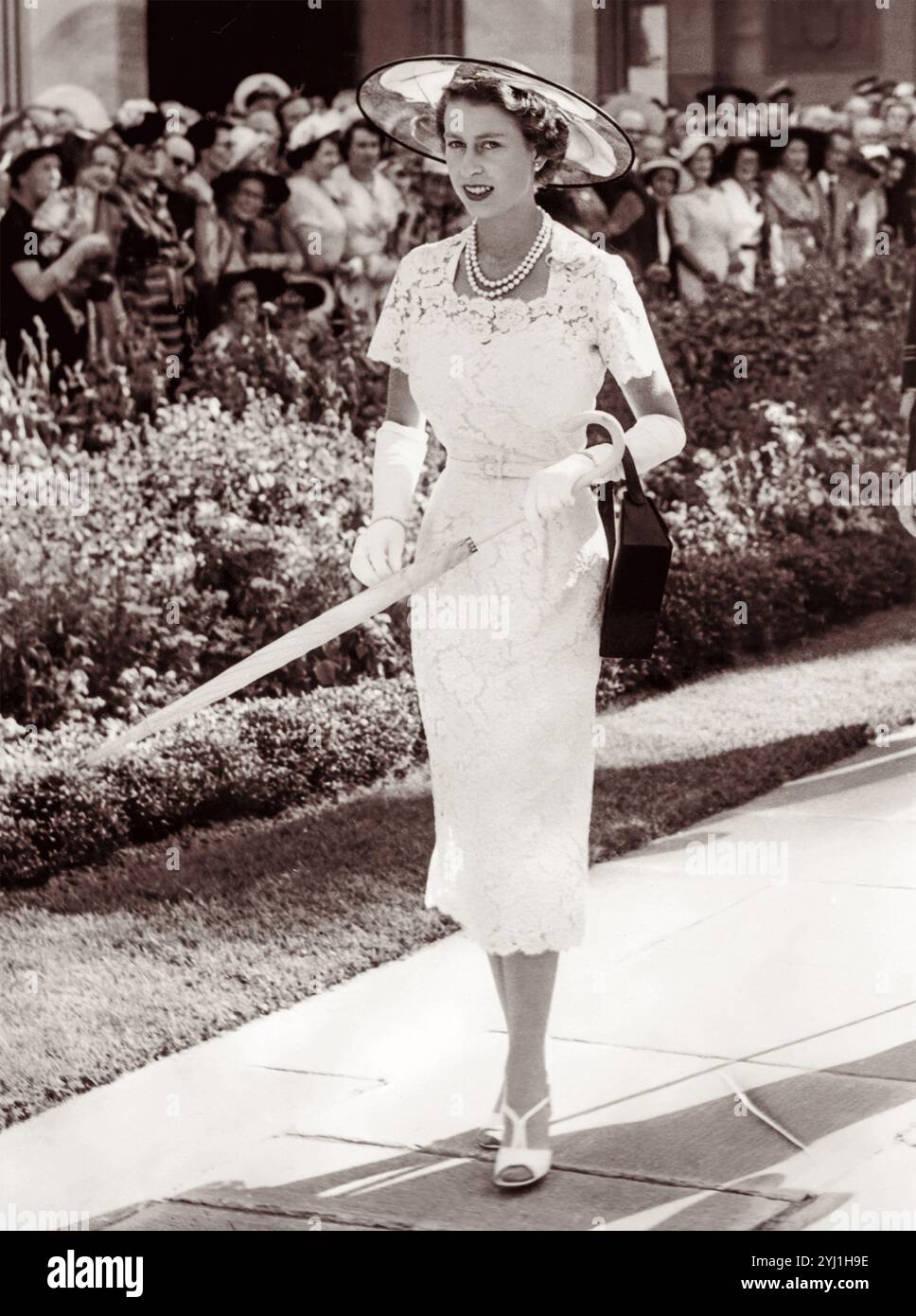 1954 hi-res stock photography and images - Alamy