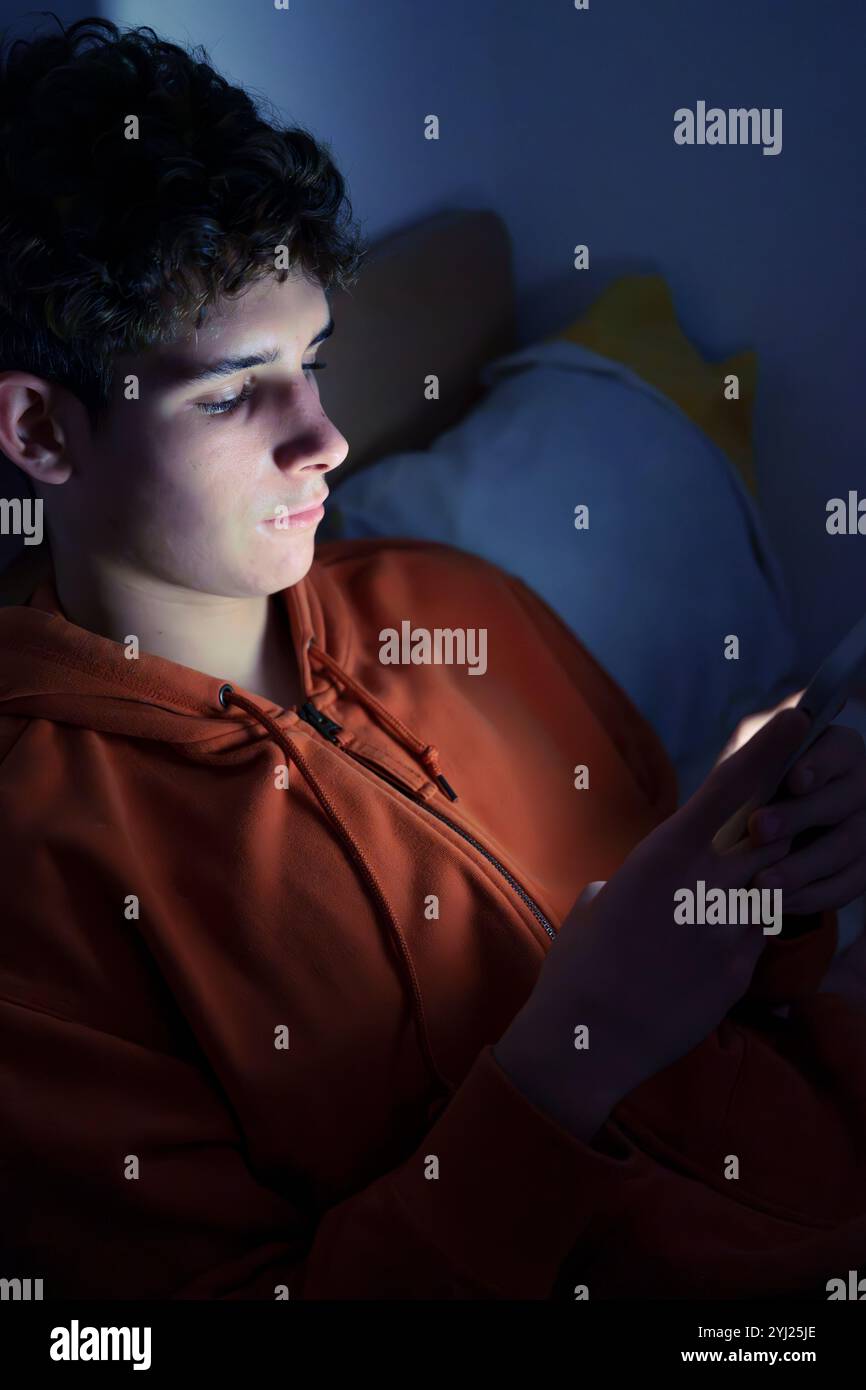 Teenager mental health screen hi-res stock photography and images - Alamy