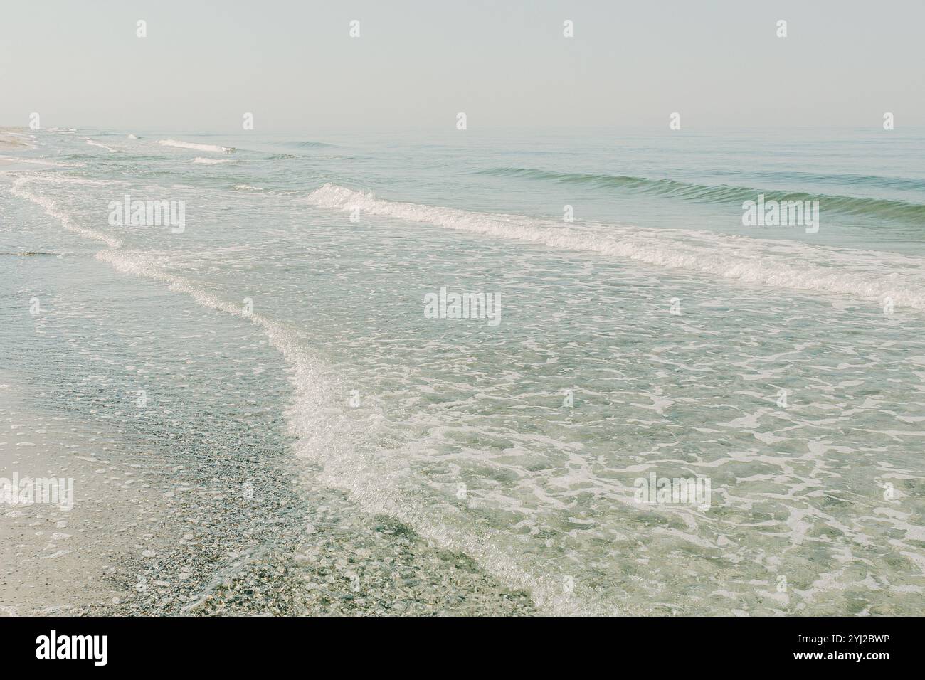 Empty texture paradise shore beach hi-res stock photography and images ...