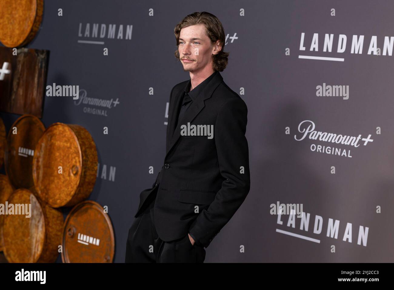 Landman paramount hi-res stock photography and images - Alamy