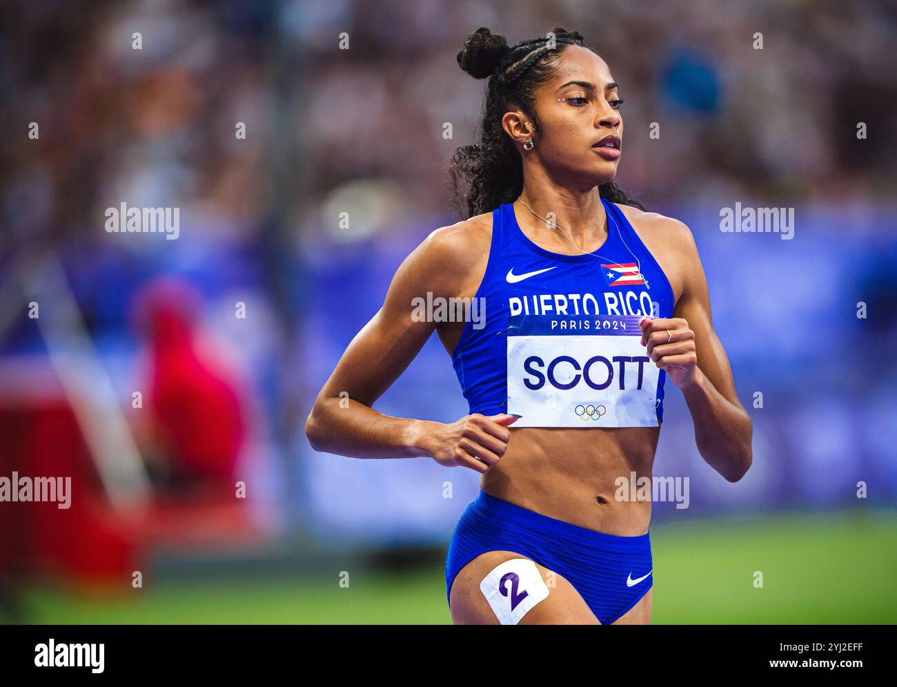 Gabby Scott participating in the 400 meters at the Paris 2024 Olympic ...