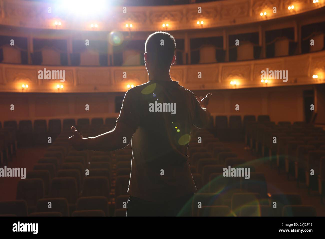 Back view of theatre audience hi-res stock photography and images - Alamy