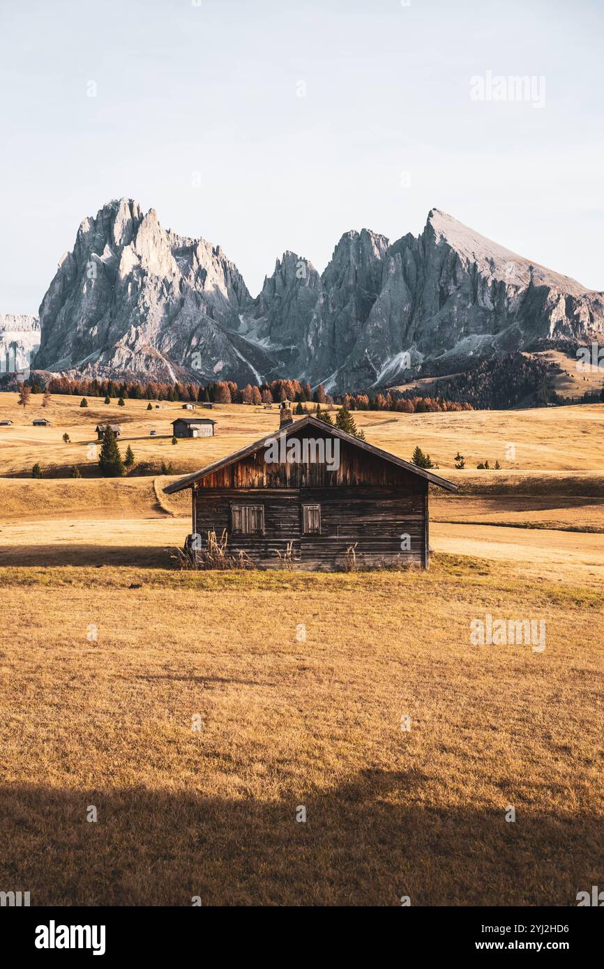 Herbststimmung auf der Seiseralm, der größten Hochalm Europas, in den ...