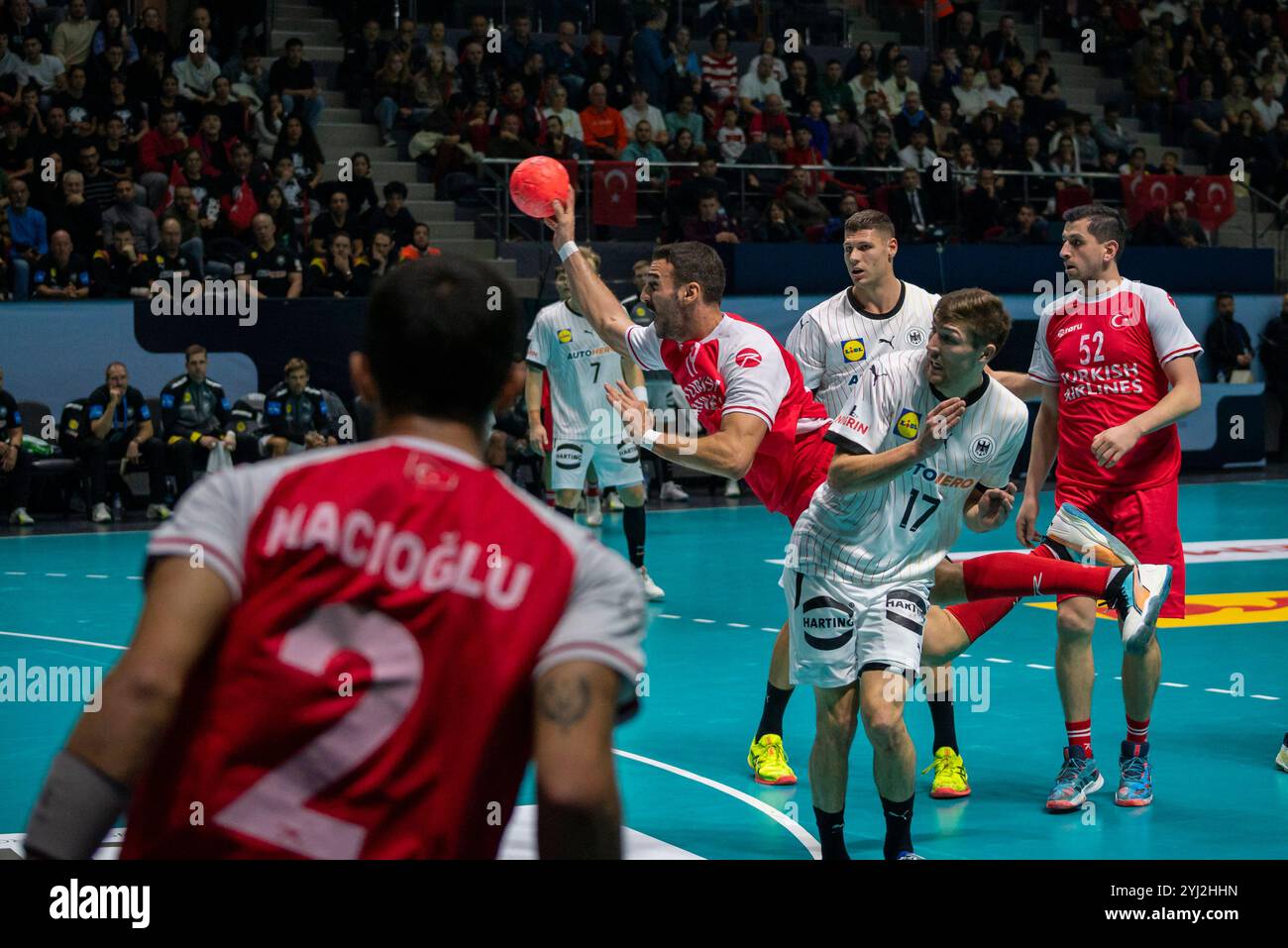 Handballpassion hi-res stock photography and images - Alamy