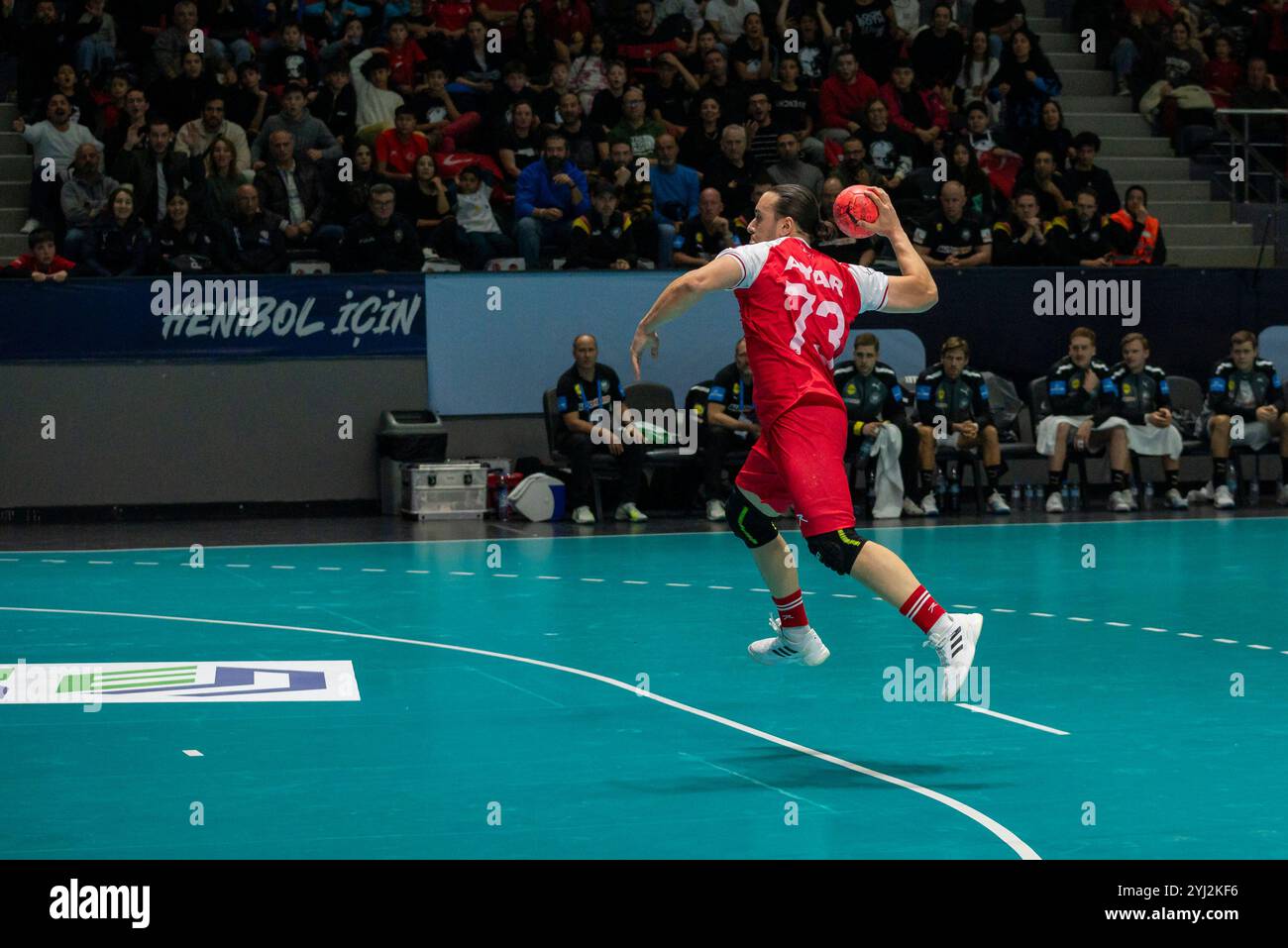 Handballtime hi-res stock photography and images - Alamy