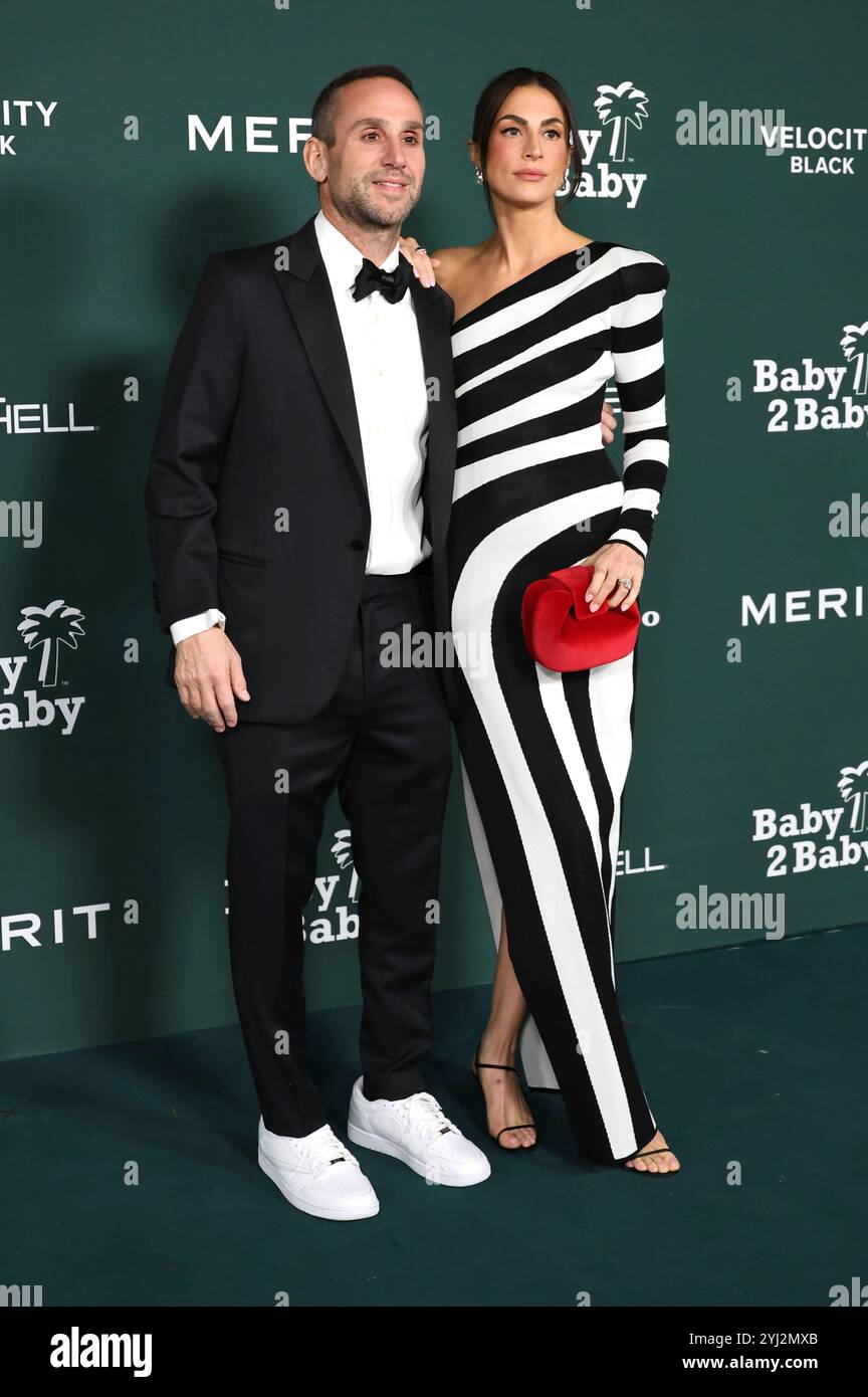 Michael Rubin und Camille Olivia Fishel bei der Baby2Baby Gala 2024 in ...