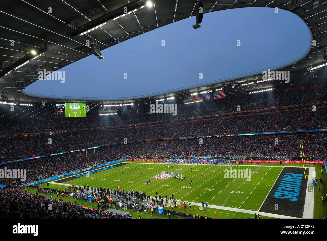 General view during play at the NFL game between the Carolina Panthers ...