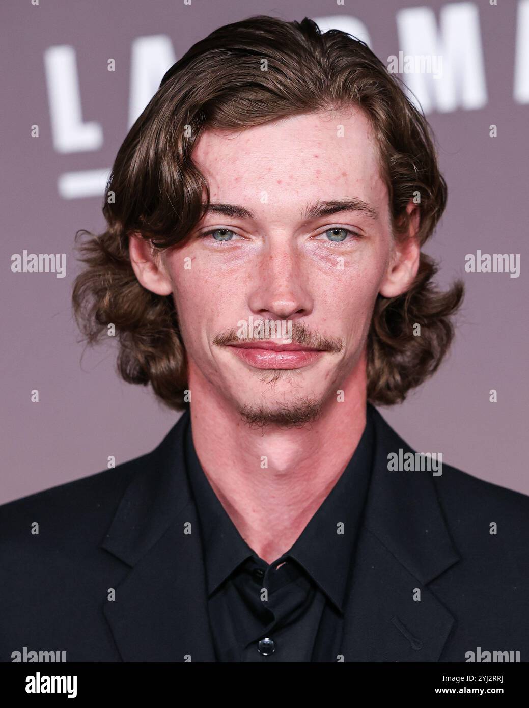 HOLLYWOOD, LOS ANGELES, CALIFORNIA, USA - NOVEMBER 12: Jacob Lofland ...