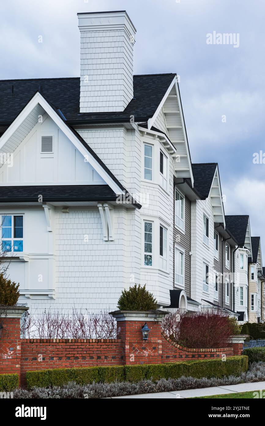 New Modern Apartment Buildings in Vancouver BC. Canadian modern ...